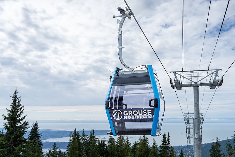 VANCOUVER ATTRACTIONS / Grouse Mountain